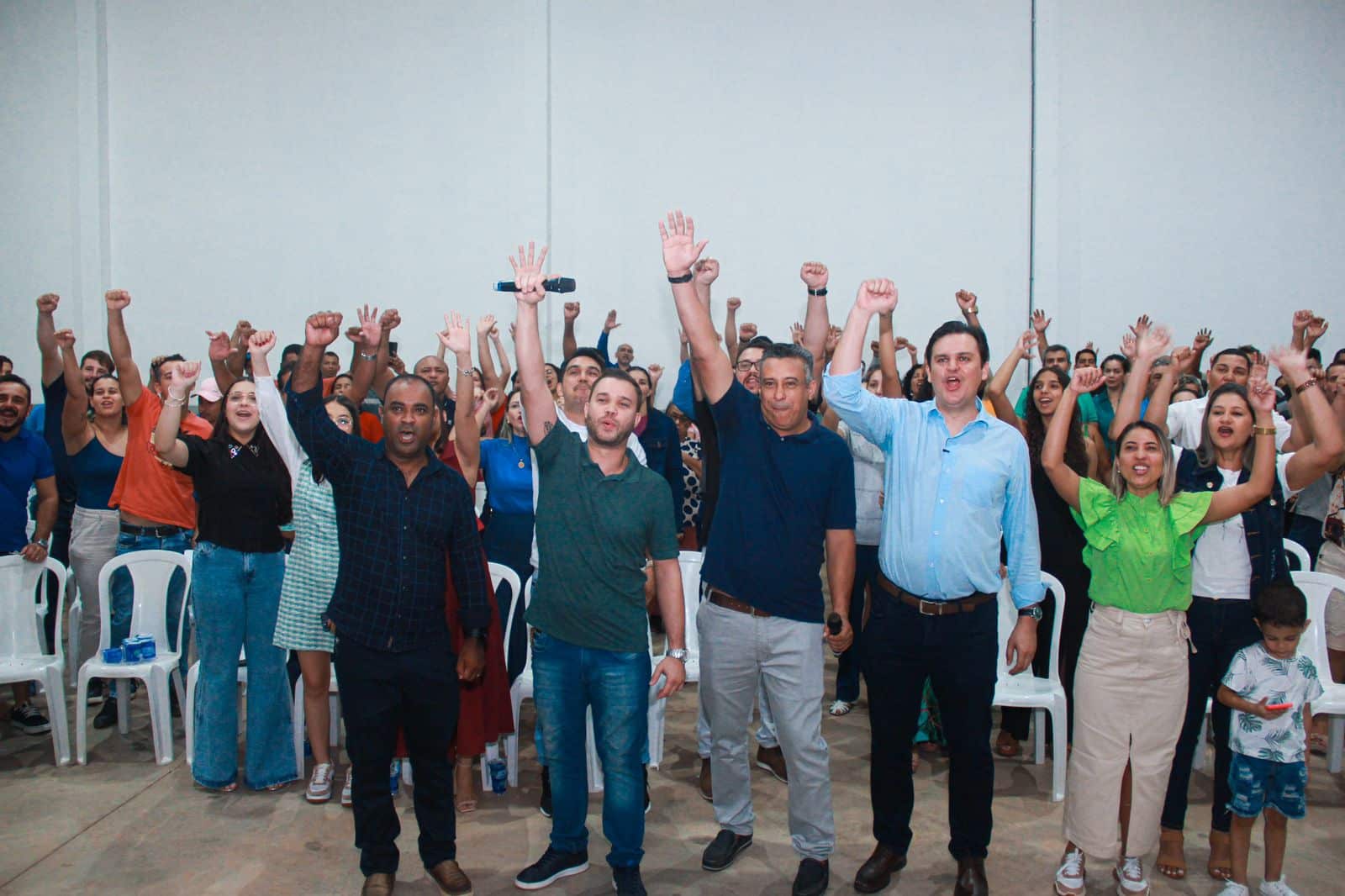 POR TODA RONDONÓPOLIS - Thiago Silva e Evangelista Reinaldo unem forças ...