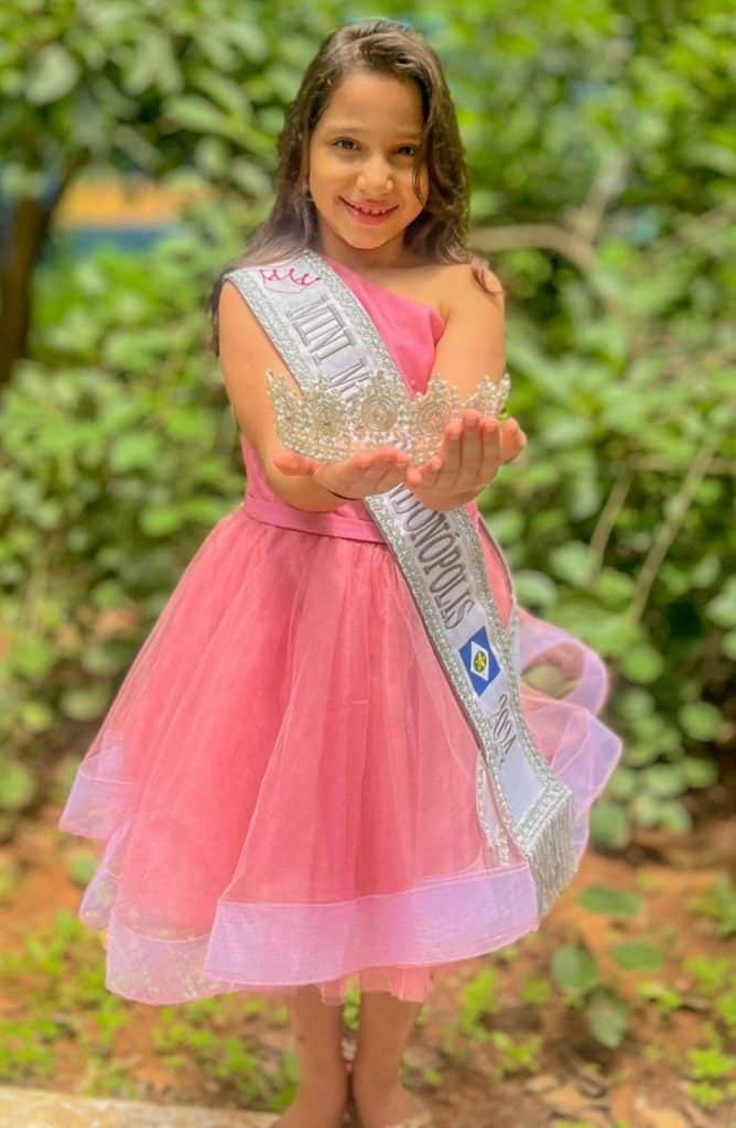 Lavínia Liz Monteiro, atual Mini Miss Rondonópolis concorrerá ao título ...